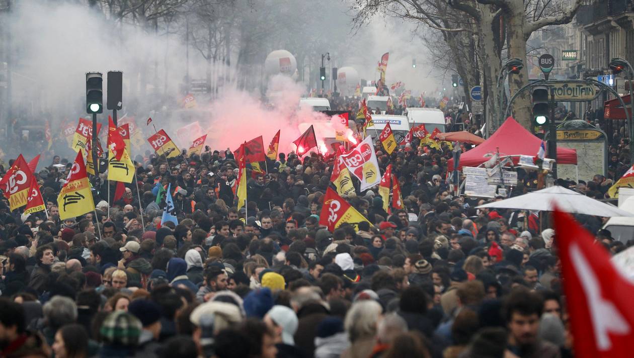 France: pension reform breeds anger and mass movements - Interview with ...