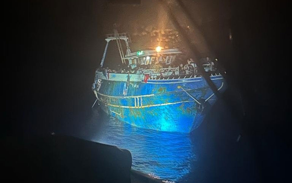 Greece shipwreck: European and Greek immigration policy kills hundreds ...