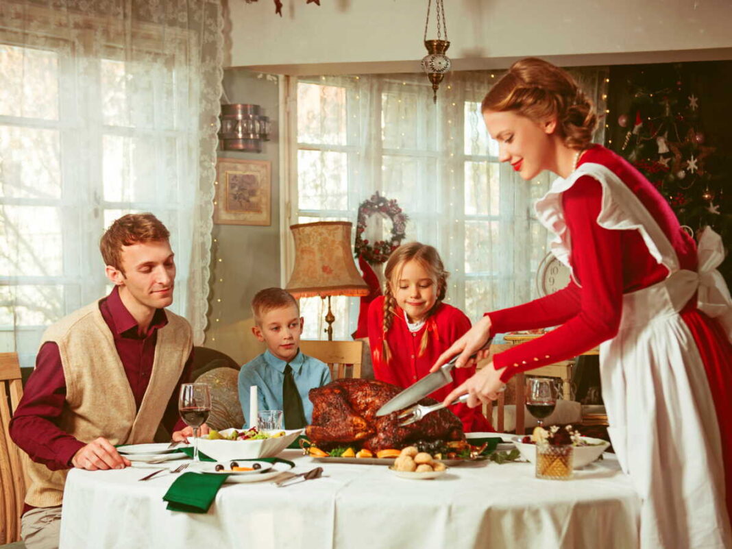 “Trad Wives”: a romantic return to the 1950s or a far-right fantasy ...